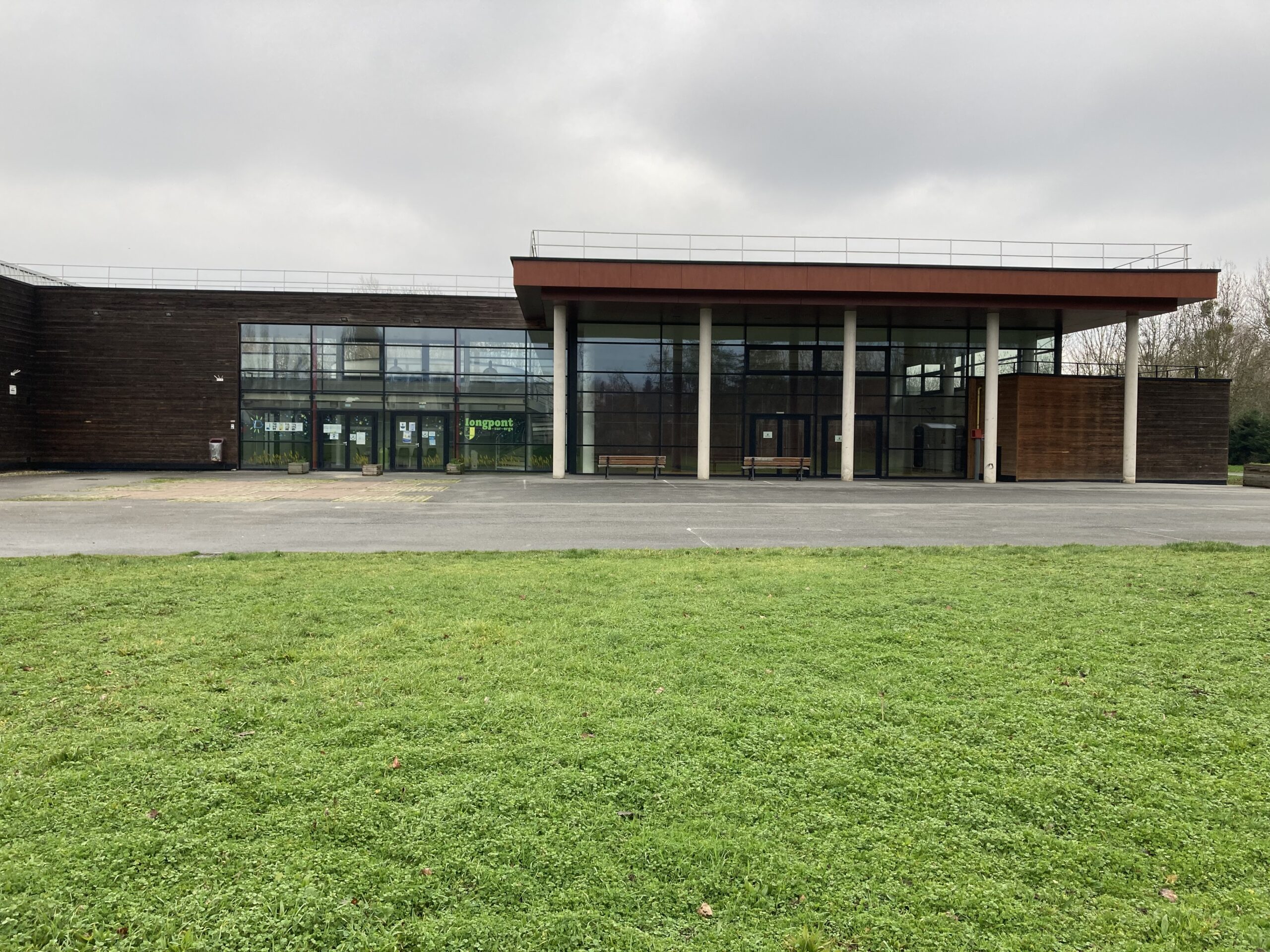 Complexe sportif des Garences - Mairie de Longpont-sur-Orge